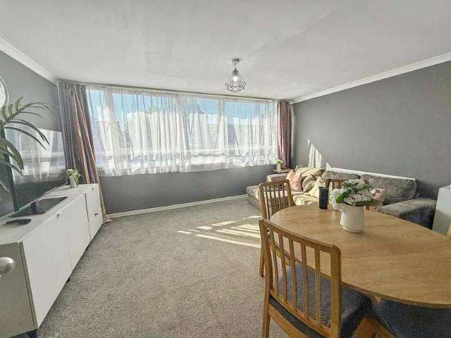 3 Bedroom Flat