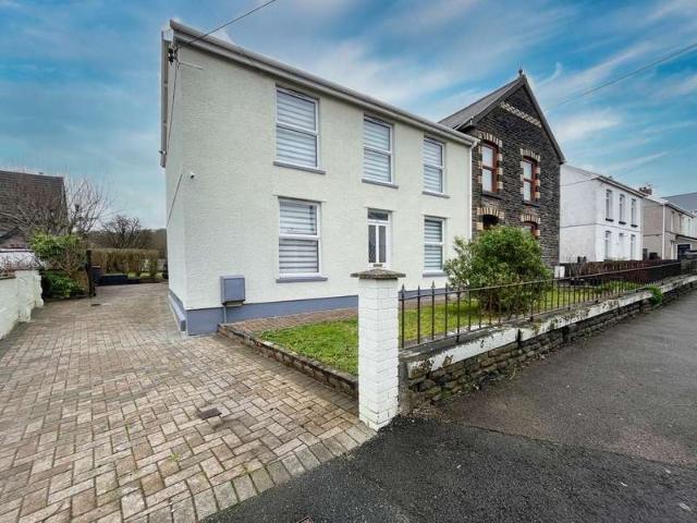 3 Bedroom Flat