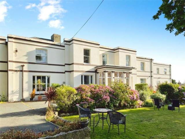 3 Bedroom Flat