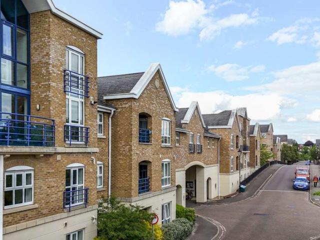 3 Bedroom Flat