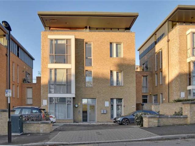 3 Bedroom Flat