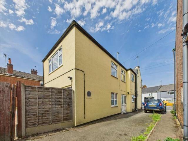 3 Bedroom Flat
