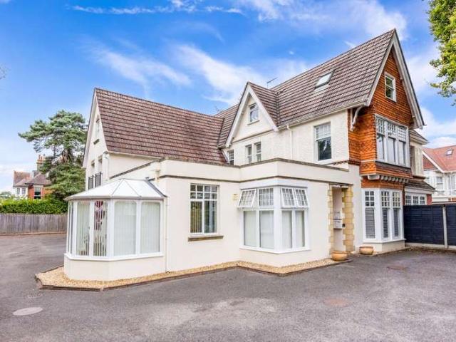 3 Bedroom Flat