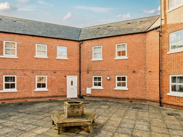 3 Bedroom Flat