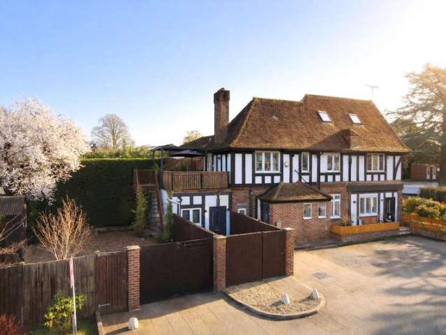 3 Bedroom Flat