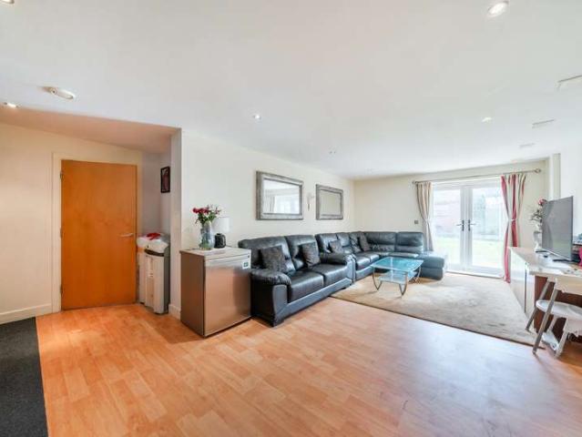 3 Bedroom Flat