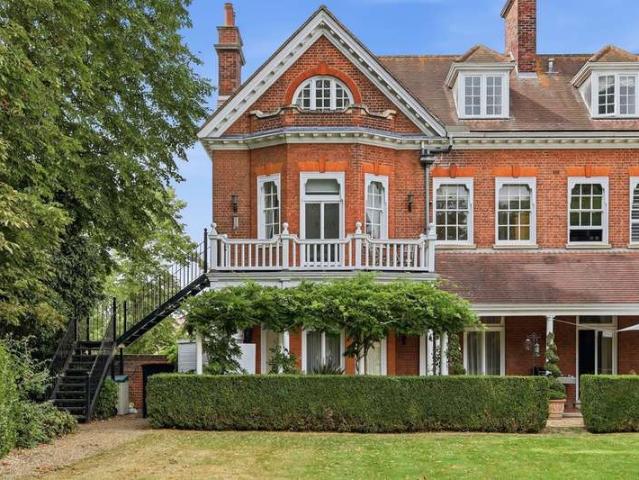3 Bedroom Flat