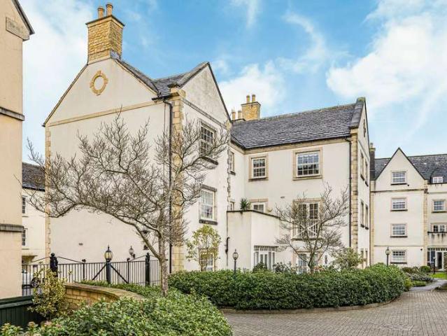 3 Bedroom Flat