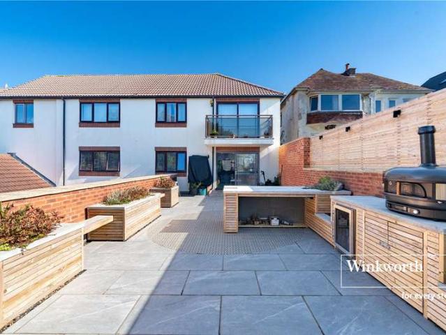 3 Bedroom Flat