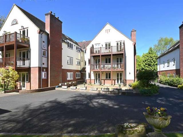 3 Bedroom Apartment Flat