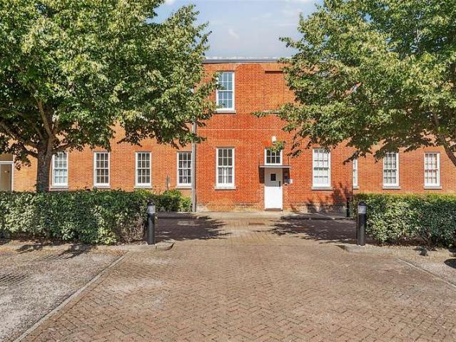 3 Bedroom Flat