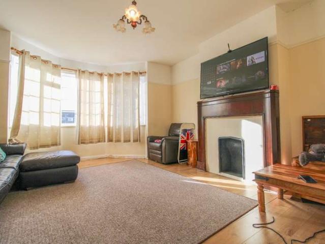 3 Bedroom Flat