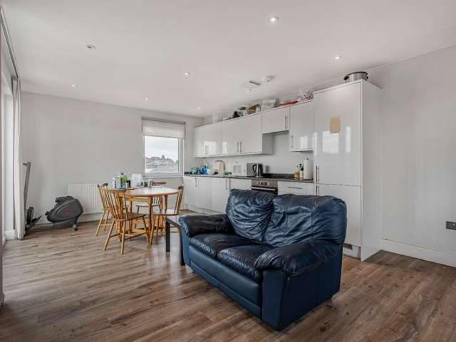 3 Bedroom Flat