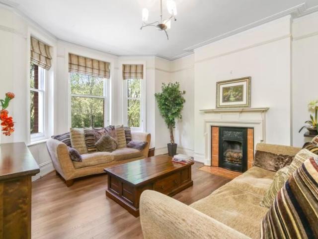 3 Bedroom Flat To Let