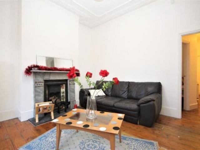 3 Bedroom Flat To Let