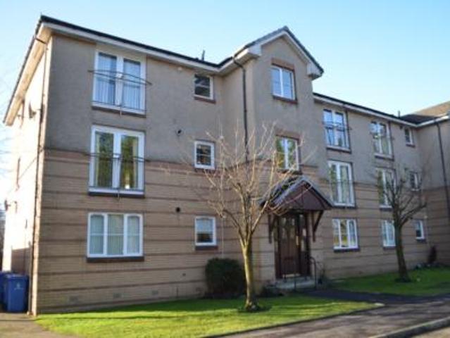 3 bedroom Flat To Let