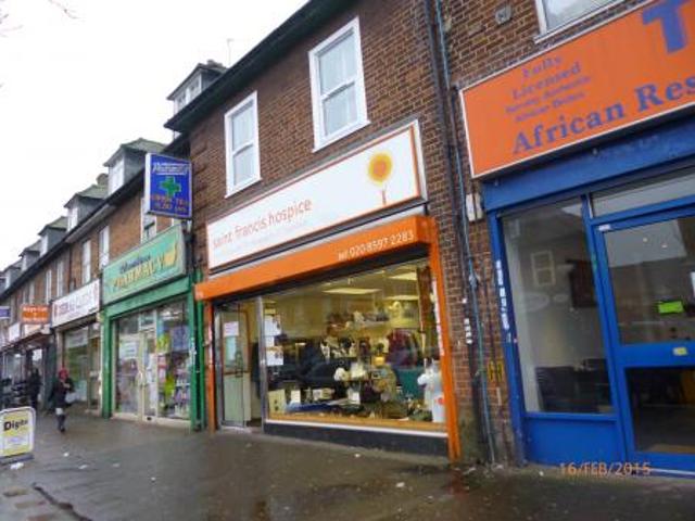 3 bedroom Flat To Let