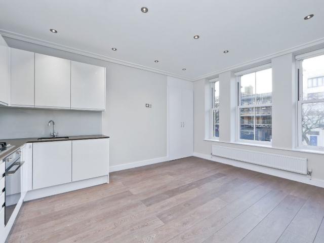 3 Bedroom Flat To Let