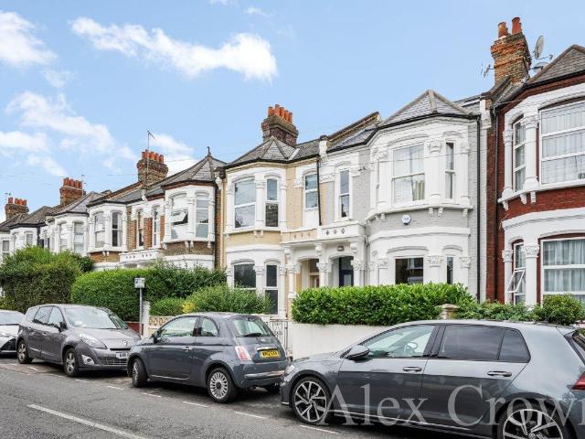 3 Bedroom Flat To Let