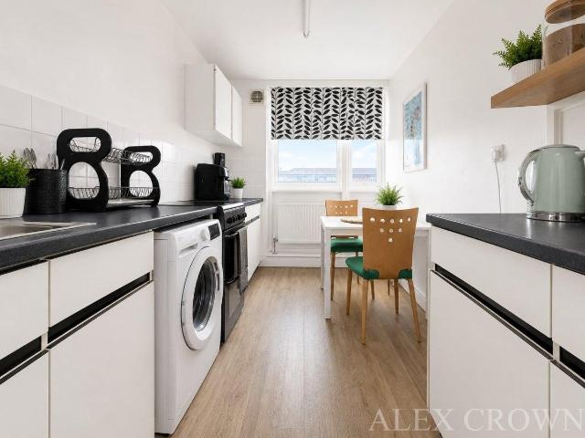 3 Bedroom Flat To Let