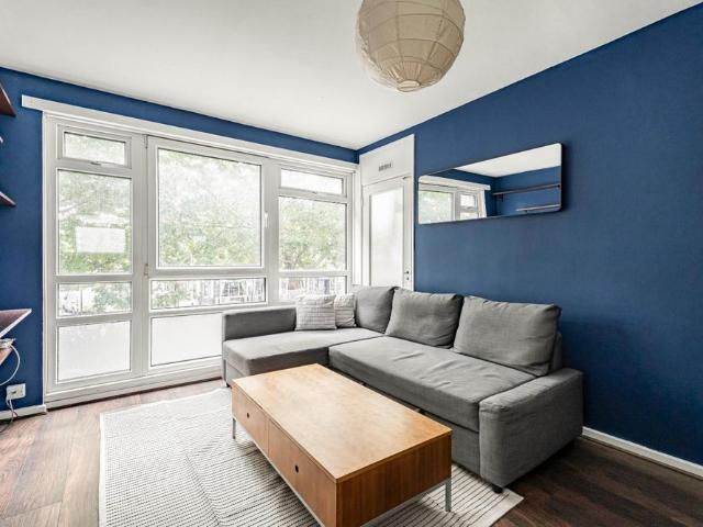 3 bedroom Flat To Let Total Size: 855 SQ FT