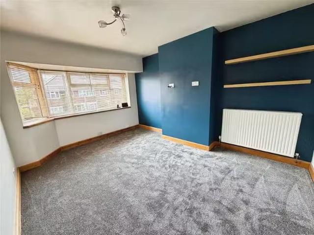 3 bedroom Flat to rent, Mitchell Road, Bedworth, CV12 £995 pcm