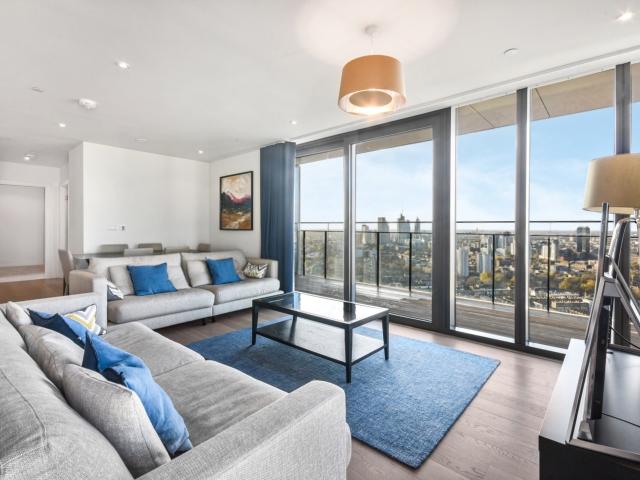 3 bedroom flat to rent on St. Gabriel Walk, London