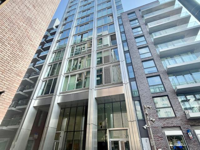 3 bedroom flat to rent on Stable Walk, London