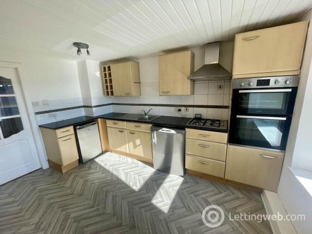 3 Bedroom Flat to Rent at Dundee, Dundee City, Maryfield, Stobswell