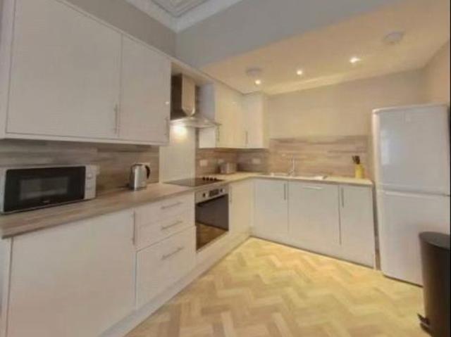 3 Bedroom Flat to Rent at Edinburgh, Hillside, Leith Walk