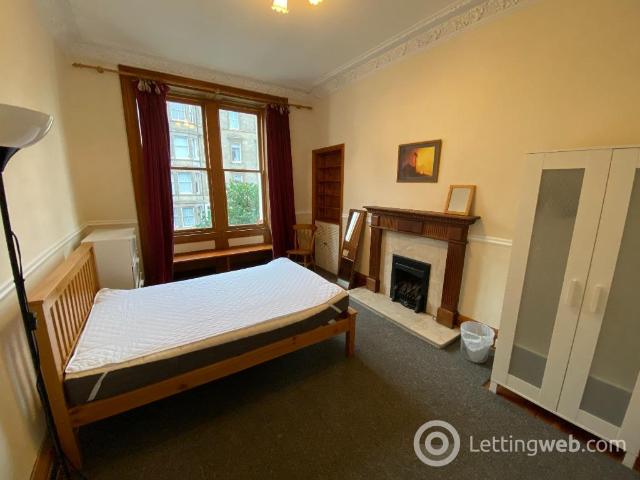 3 Bedroom Flat to Rent at Edinburgh, Hillside, Leith Walk