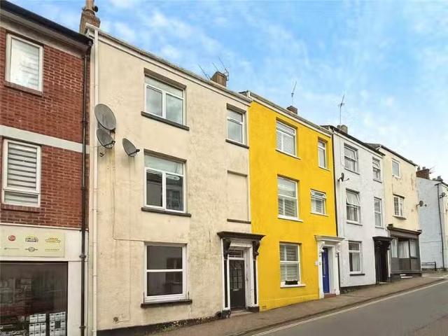 3 bedroom Flat to rent, Albion Street, Exmouth, EX8 £1,100 pcm