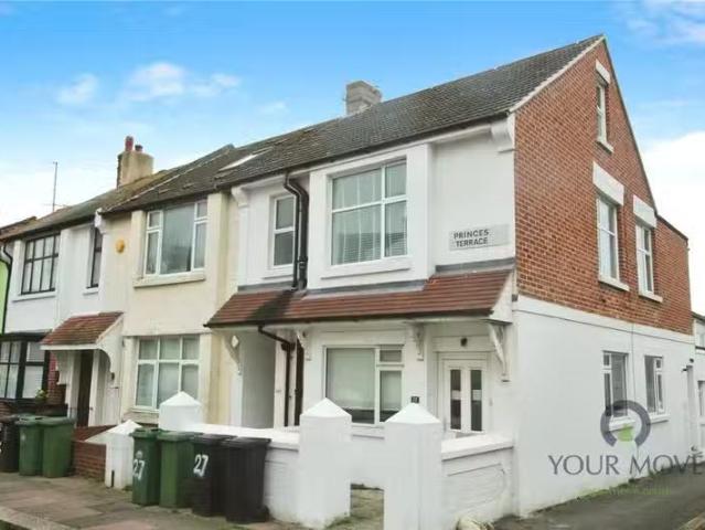 3 bedroom Flat to rent, Bristol Gardens, Brighton, BN2 £1,750.