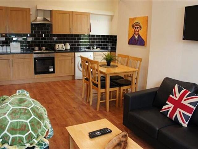 3 Bedroom Flat To Rent In Noel Street, Nottingham, NG7