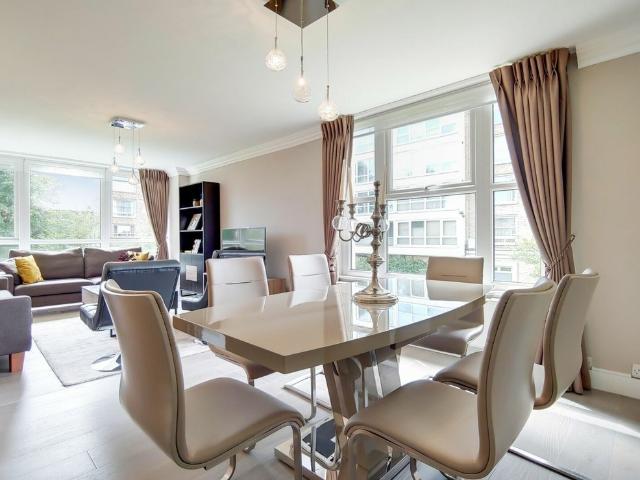 3 bedroom Flat to rent in Boydell Court, St John's Wood Park, London, St John's Wood, NW8