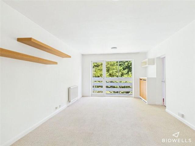 3 Bedroom Flat To Rent In Cunliffe Close, Oxford, Oxfordshire, OX2
