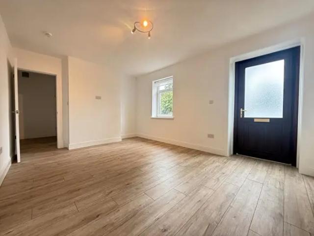 3 Bedroom Flat To Rent In Creran Drive, Renfrew, Renfrewshire, PA4