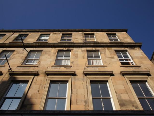 3 bedroom Flat to rent in Edinburgh