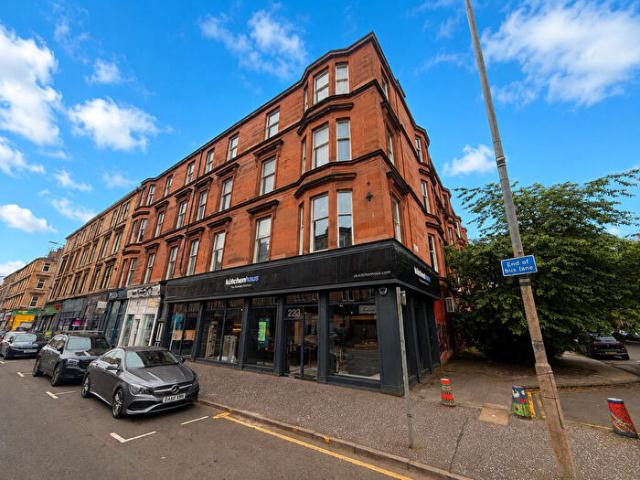 3 Bedroom Flat To Rent In Great Western Road, West End, G4