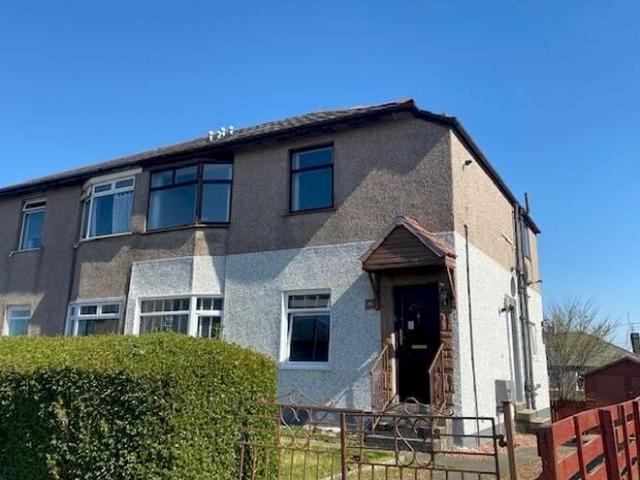 3 Bedroom Flat To Rent In Hartlaw Crescent, Glasgow, G52