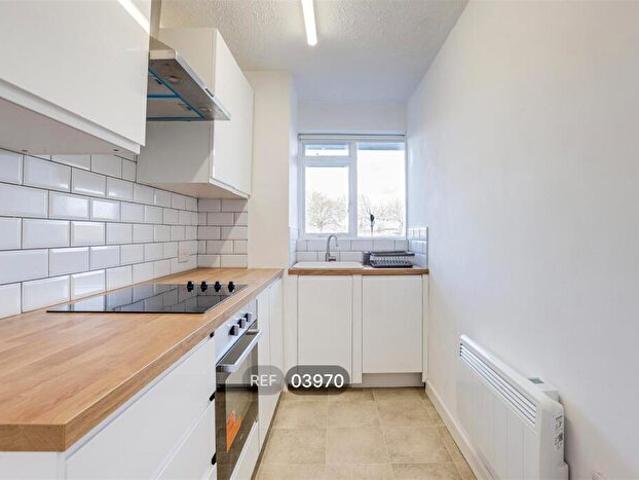3 Bedroom Flat To Rent In Harvard House, Rivermead Wilford Lane, West Bridgford, NG2