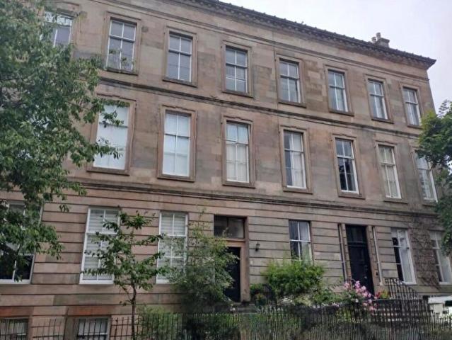 3 Bedroom Flat To Rent In Ruskin Place, Glasgow, G12