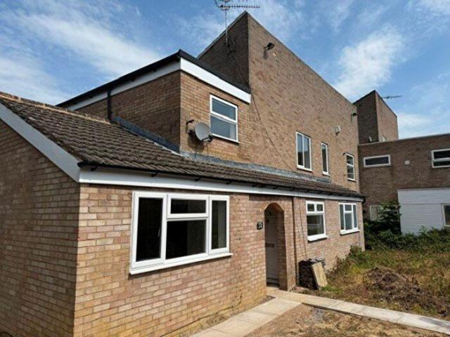 3 Bedroom Flat To Rent In Ripley Walk, Corby, NN18