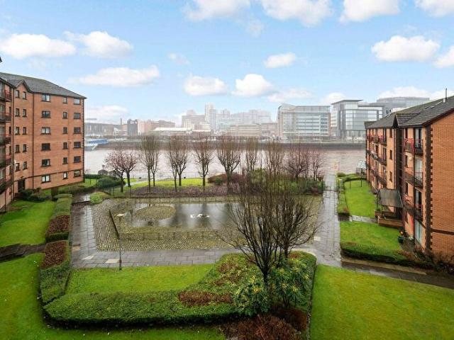 3 Bedroom Flat To Rent In Riverview Place, Glasgow, G5