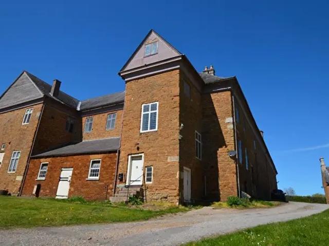 3 Bedroom Flat To Rent In Stable House, Belvoir, NG32