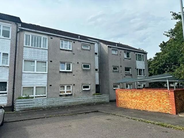 3 Bedroom Flat To Rent In Staffin Drive, Glasgow, G23