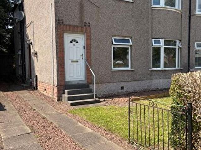 3 Bedroom Flat To Rent In Tannadice Avenue, Glasgow, G52