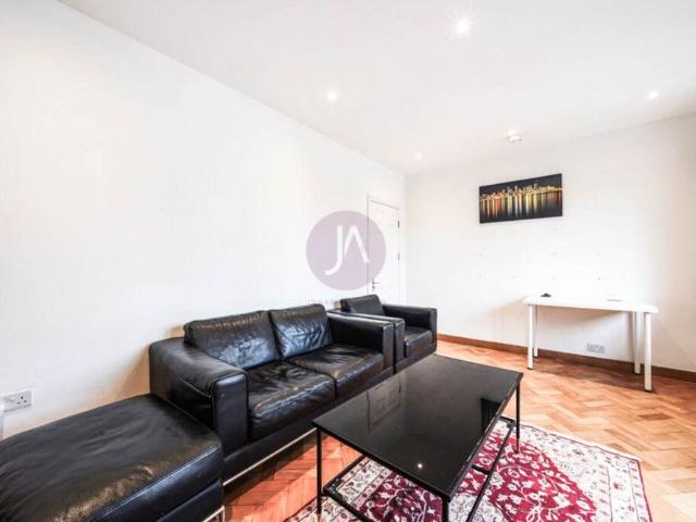 3 bedroom Flat to rent in Warner House, Abercorn Place, London, St. Johns Wood, NW8