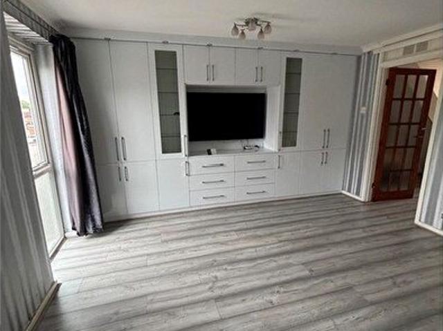 3 Bedroom Flat To Rent In Warwickshire, Leamington Spa, CV31