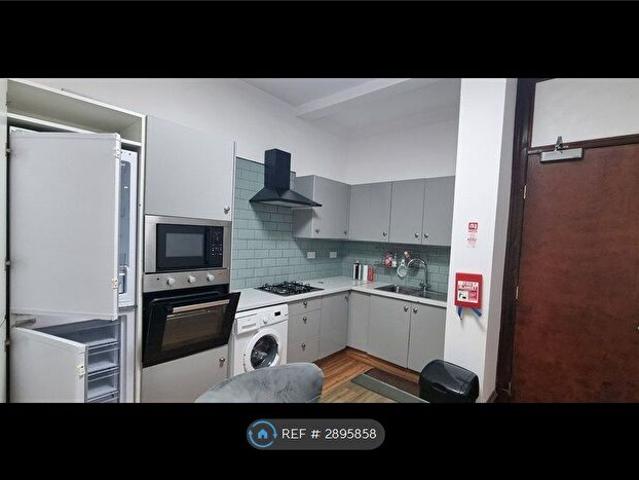 3 Bedroom Flat To Rent In West Princes St, Glasgow, G4
